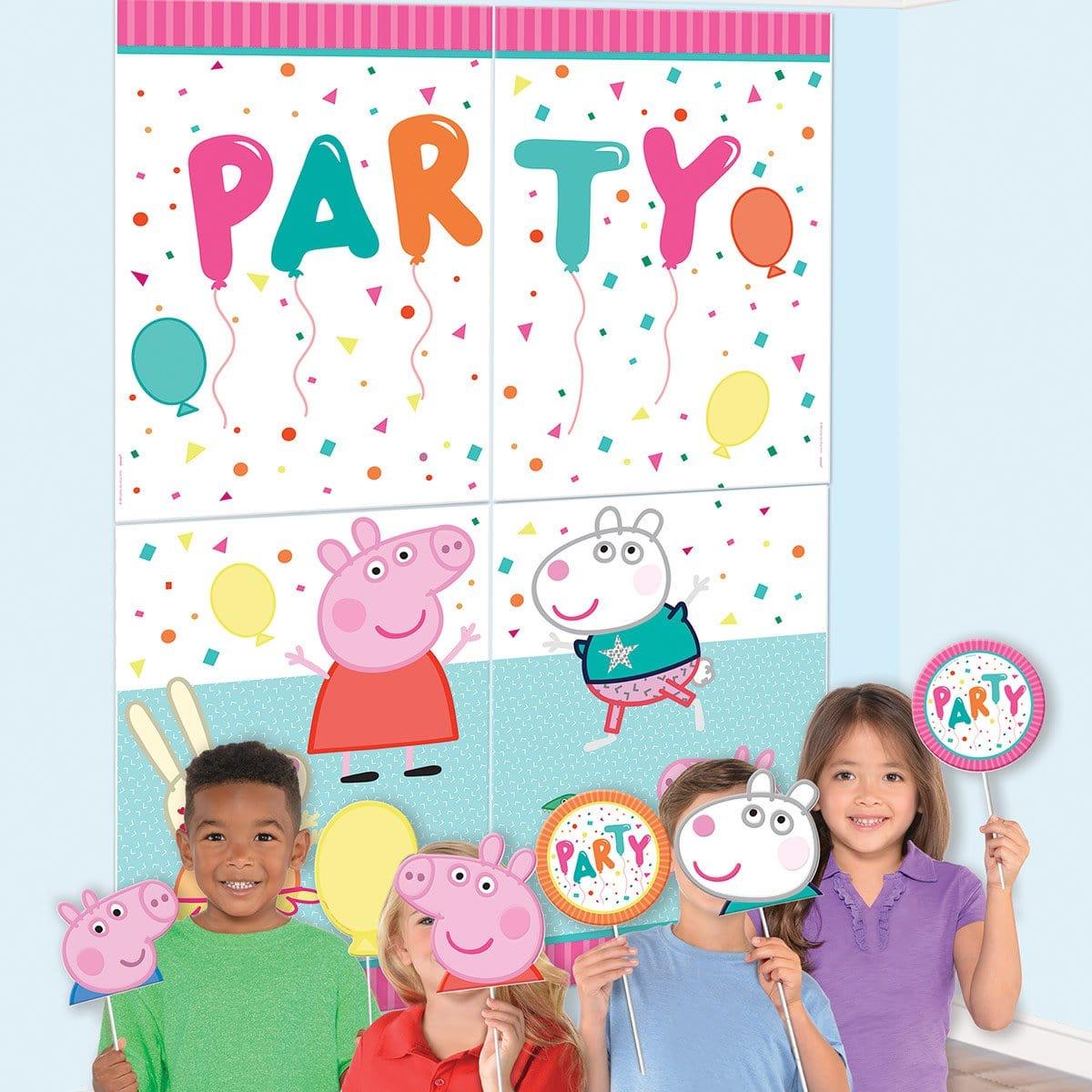 Peppa Pig Confetti Scene Setter with Props | Party Supplies – Party Expert